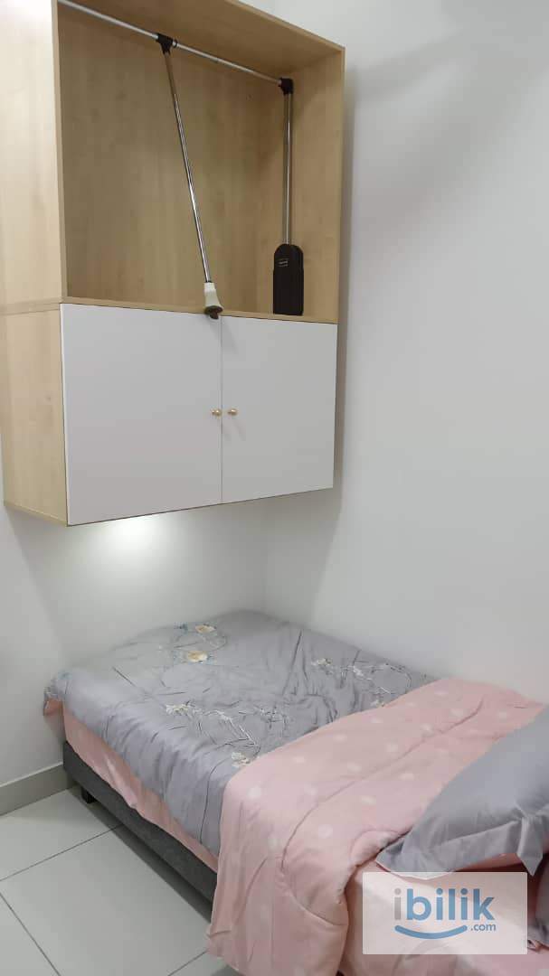Single Room with attached Bathroom, next to Monorail-MRT-LRT-Bus ...