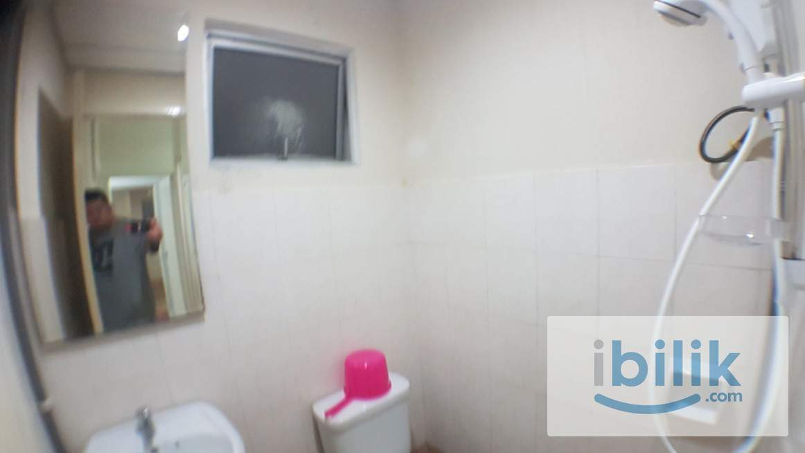 Casa Subang, USJ, Opposite BRT, near LRT, Choice of Rooms, Mydin ...