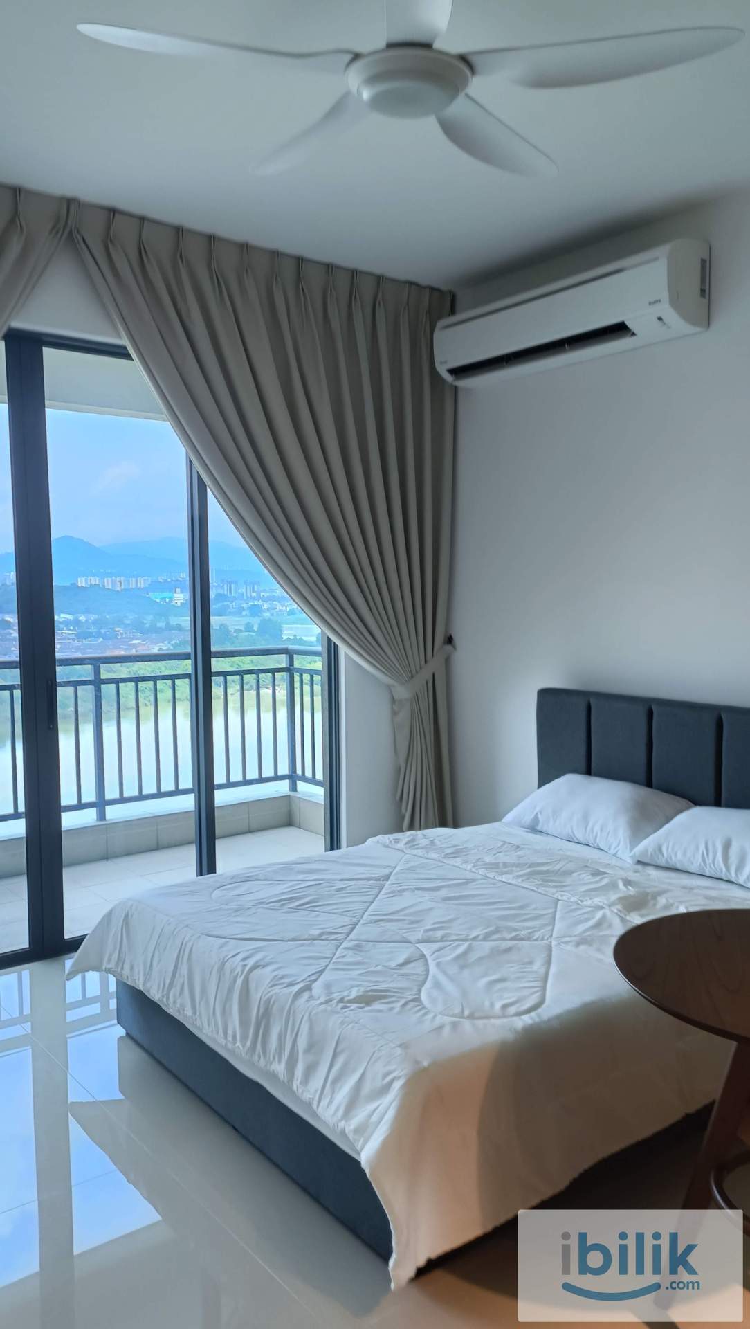 🏠 Medium Room @ Aradia 🚗 6 min Metro Prima MRT Station & 🚗 6 min AEON ...