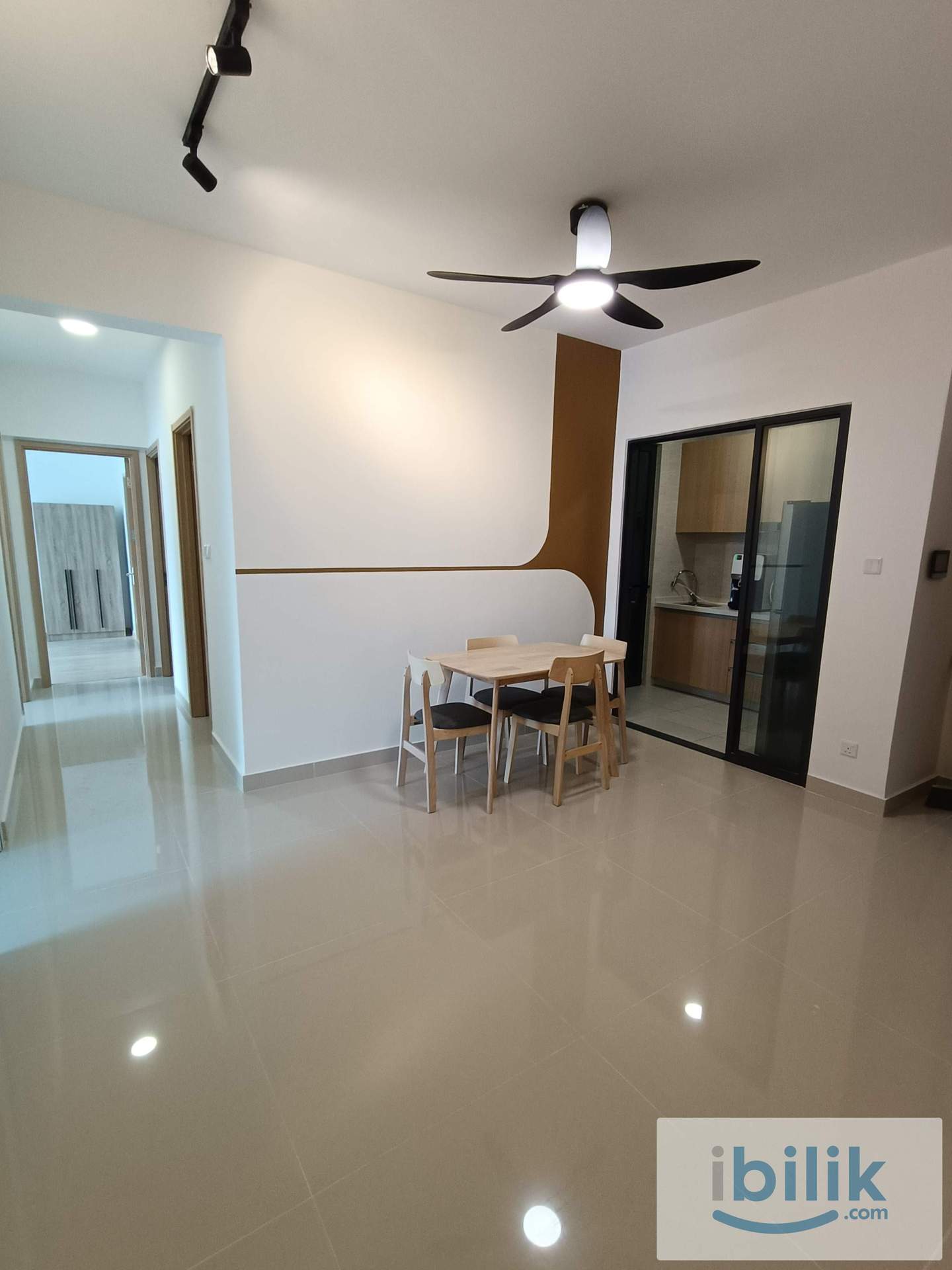 🏠 Medium Room @ Aradia 🚗 6 min Metro Prima MRT Station & 🚗 6 min AEON ...