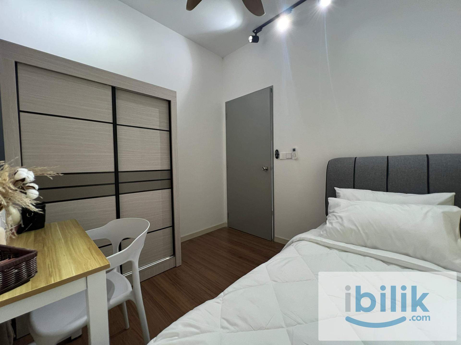 Small Room at SKYLINE | Ready to Move In Pudu, KL City Centre | iBilik
