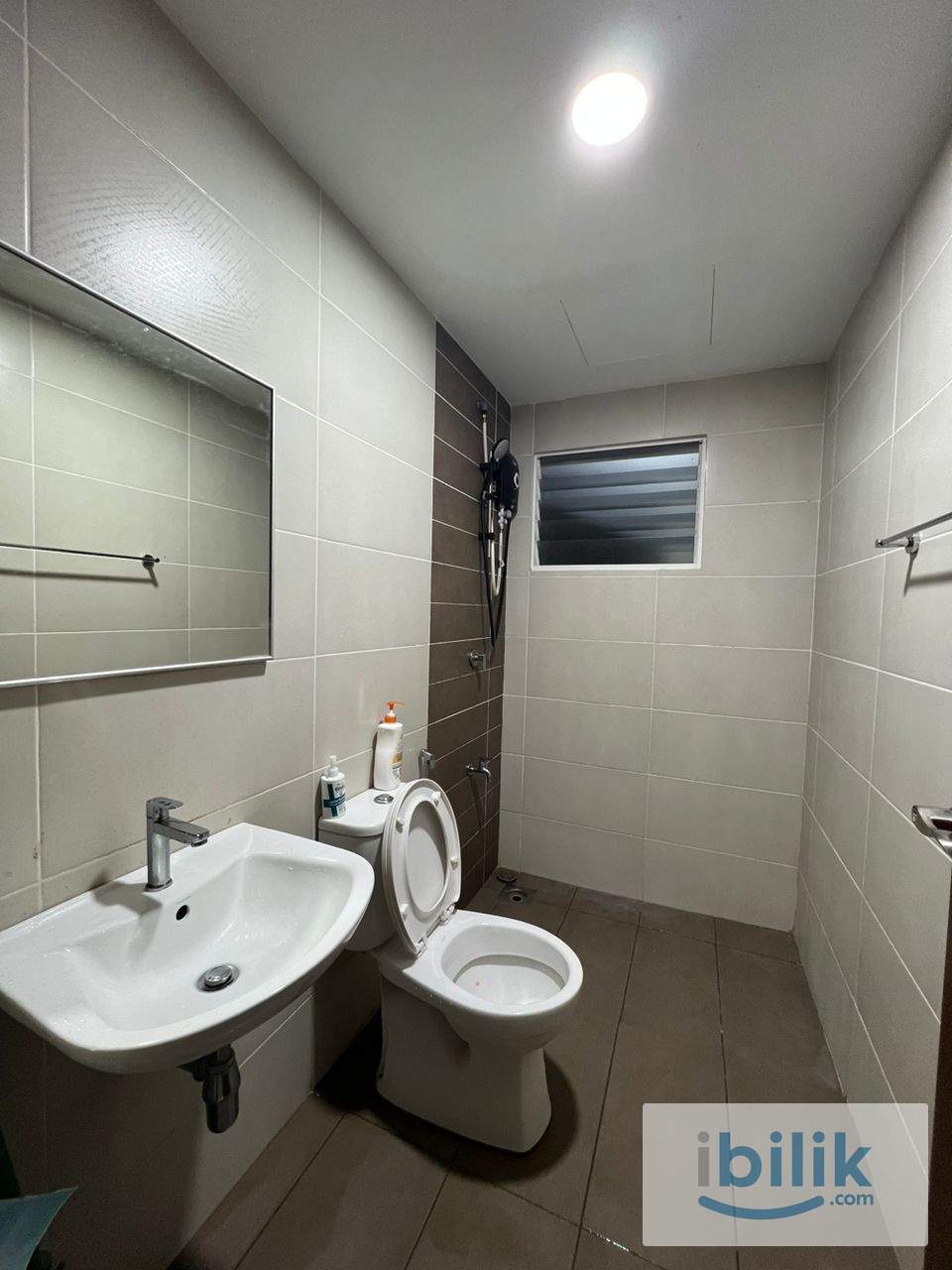 Free WIFI Single Room at Paraiso Residence | iBilik
