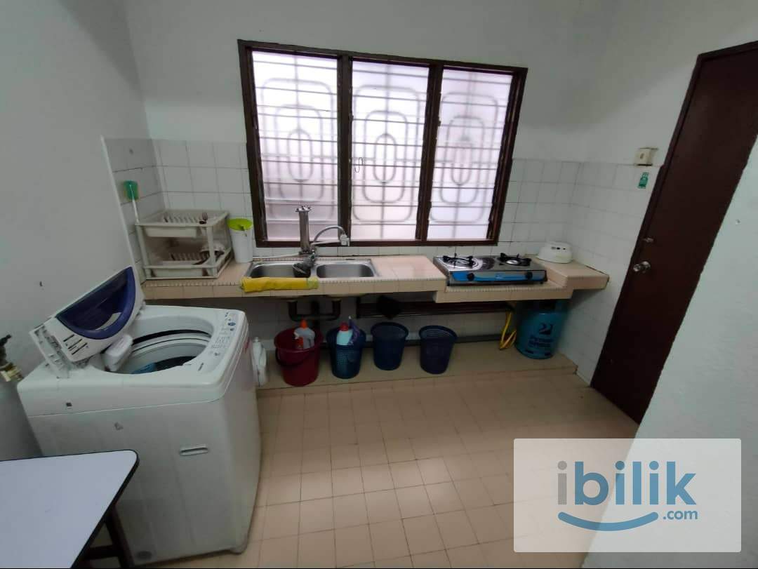 FOR LADIES Cosy Single room USJ 6 next to LRT, | iBilik